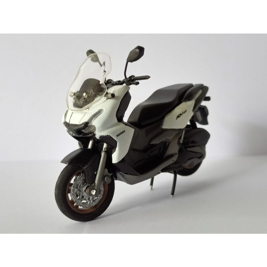 Jual Miniatur Motor Honda ADV 160 putih mainan koleksi miniMO skala 18 ...