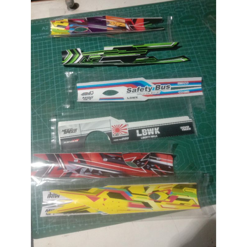 Jual stiker aksesoris miniatur bus livery miniatur bus plastik stiker ...