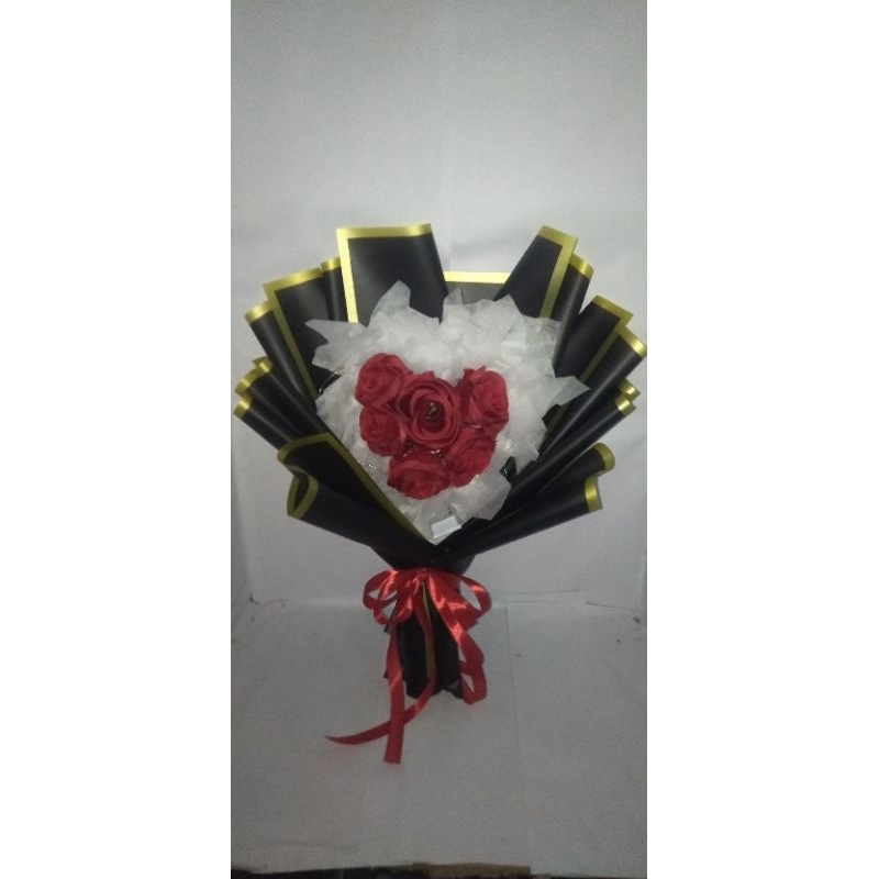 Jual Buket bunga mawar dengan lampu | Buket bunga | Bunga wisuda ...