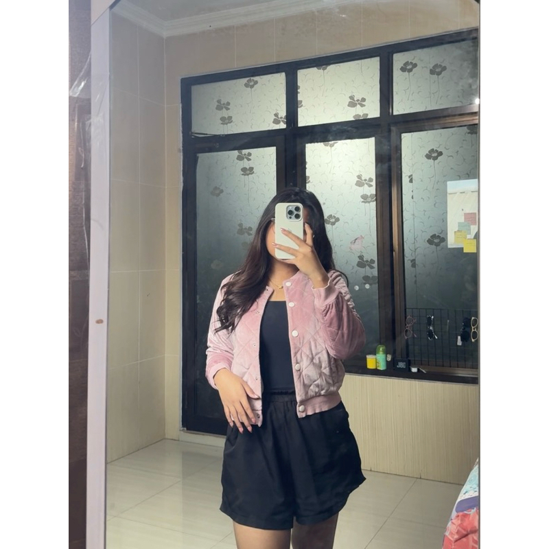 Jual boomber jacket (PRELOVED) | Shopee Indonesia