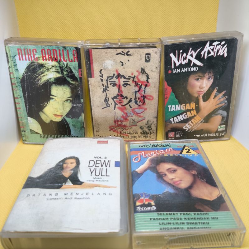 Jual KASET PITA KASET TAPE RARE SLANK IWAN FALS,NIKE ARDILA NICKI ASTRIA DEWI YULL MERIAM ...