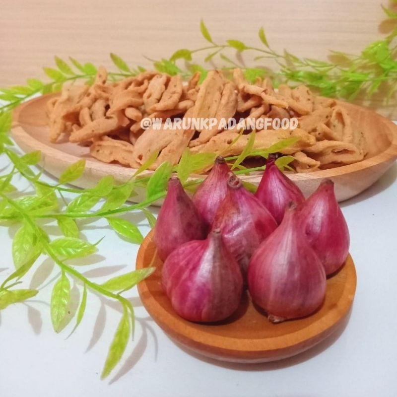 Jual Kue Bawang Guntiang Khas Padang | Kue Bawang Padang Tradisional ...
