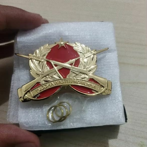 Jual Emblem INFANTERI TNI AD Warna Gold Mengkilap Anti Gores | Shopee ...