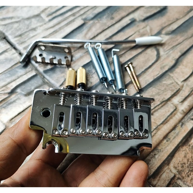 Jual Bridge tremolo gitar semi updown 2 point pivot chrome strat suhr ...