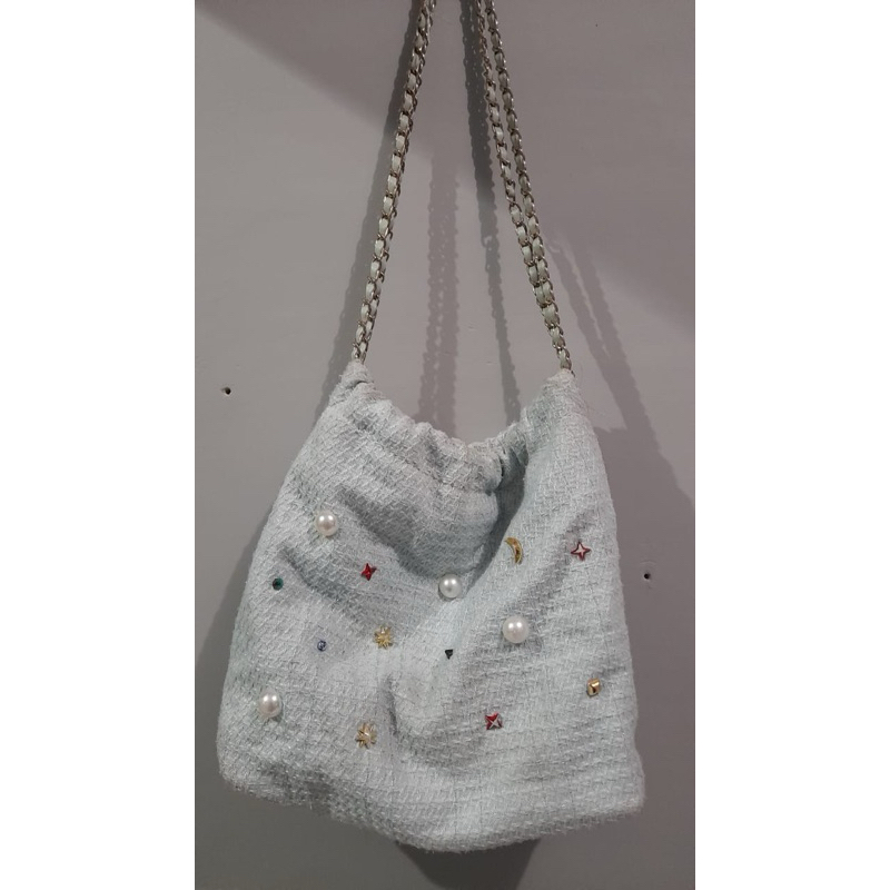 Jual prelove tas seken second/ tas hobo rantai/ tas bahan tweed ...