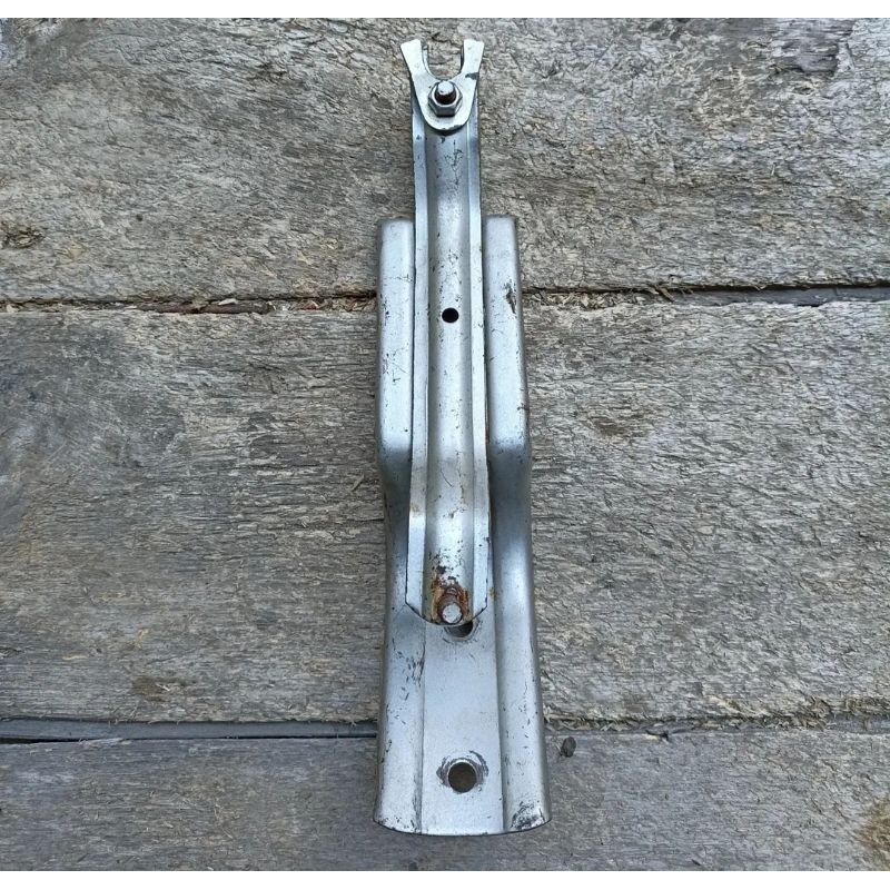 Jual Tiang Cagak Ban Serep Vigano Vespa Sprint Original | Shopee Indonesia