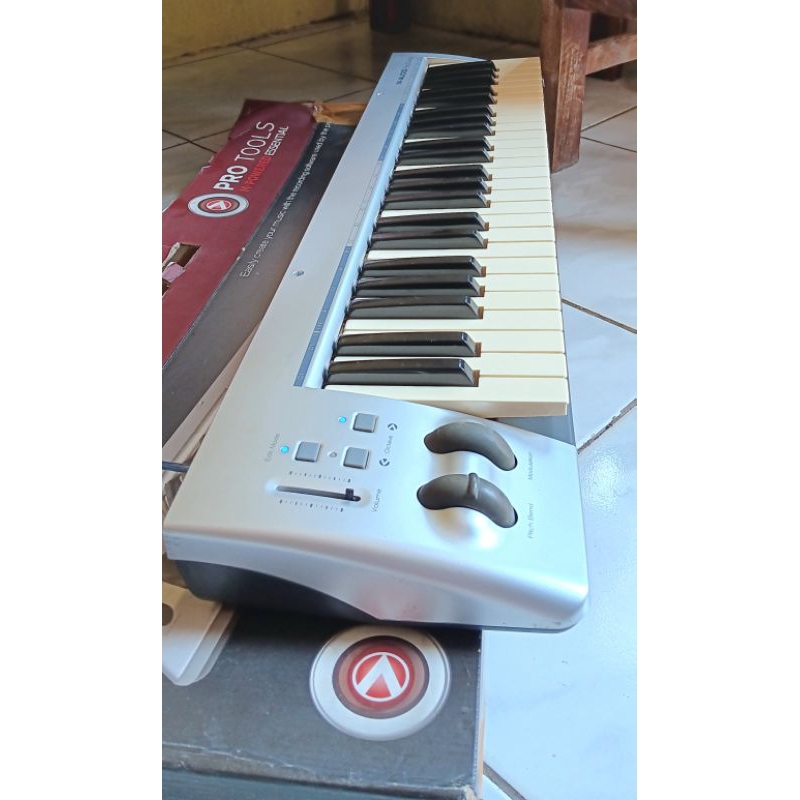 Jual M-Audio KeyStudio 49-note keyboard | Shopee Indonesia