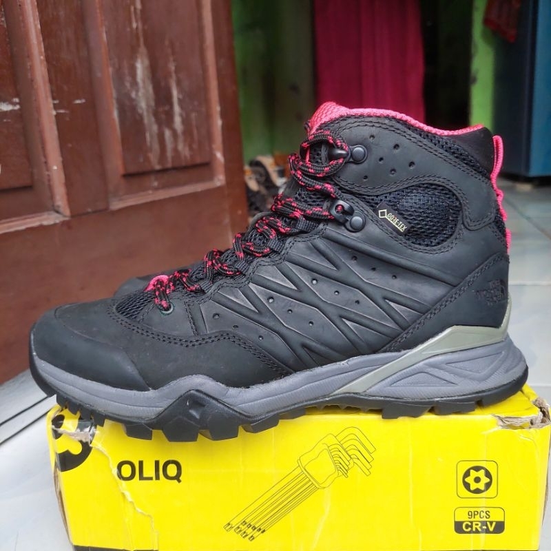 Jual pro worldcup waterproof sepatu outdoor gunung hiking | Shopee ...