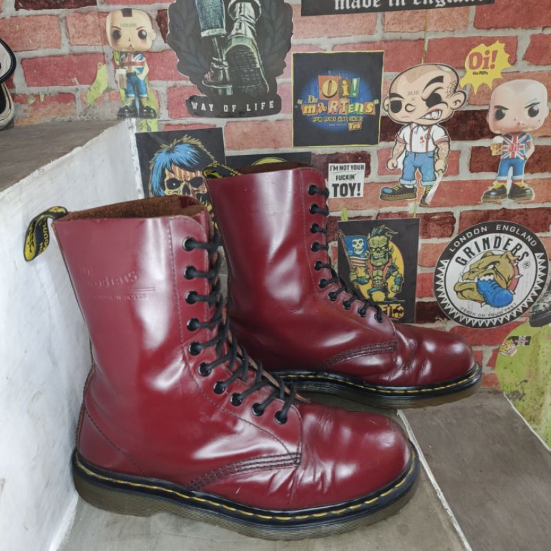 Jual Dr.martens 1490 red cherry | Shopee Indonesia