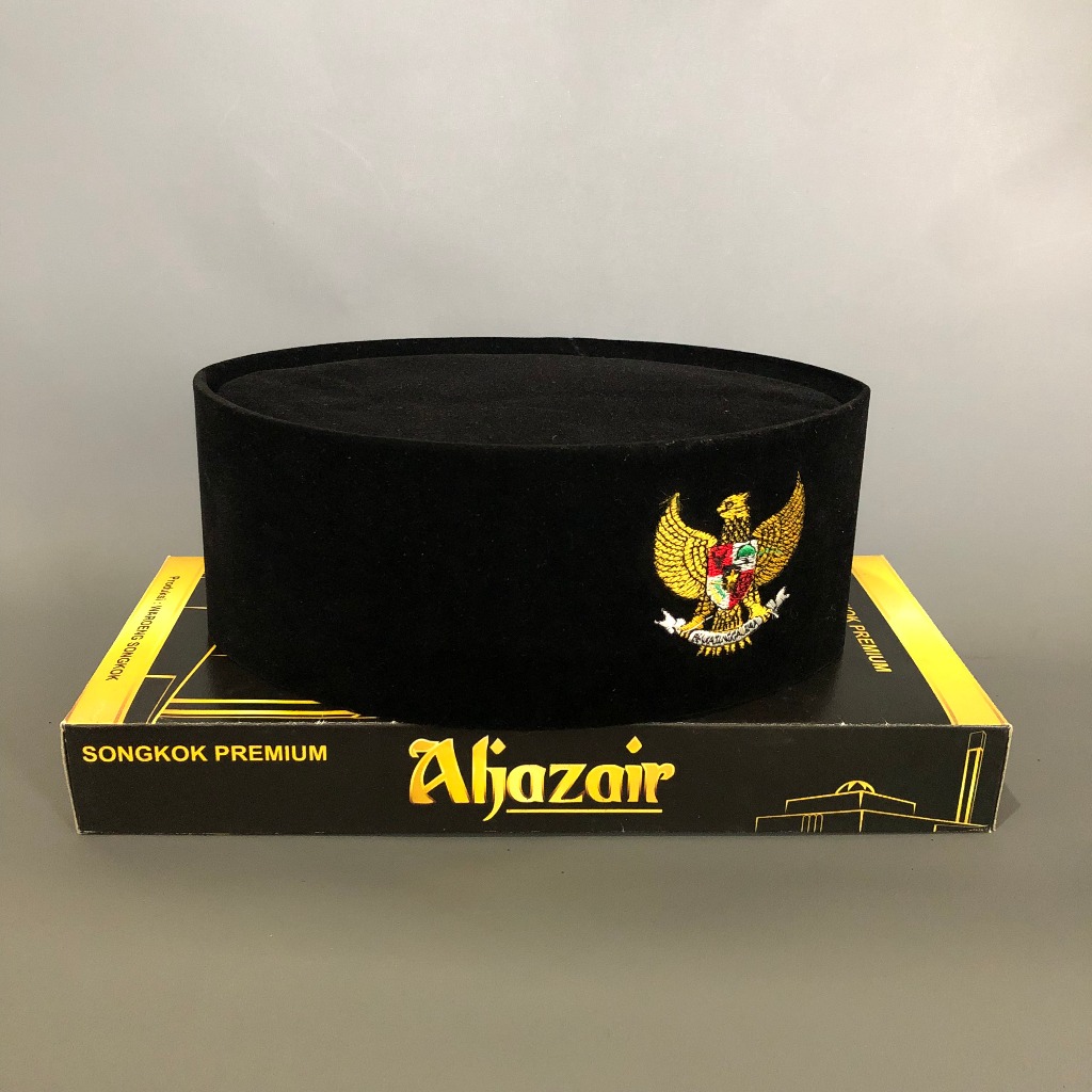 Jual Kopyah Peci Songkok Kopiah Kopeah Garuda NON AC Tinggi 9cm Hitam ...
