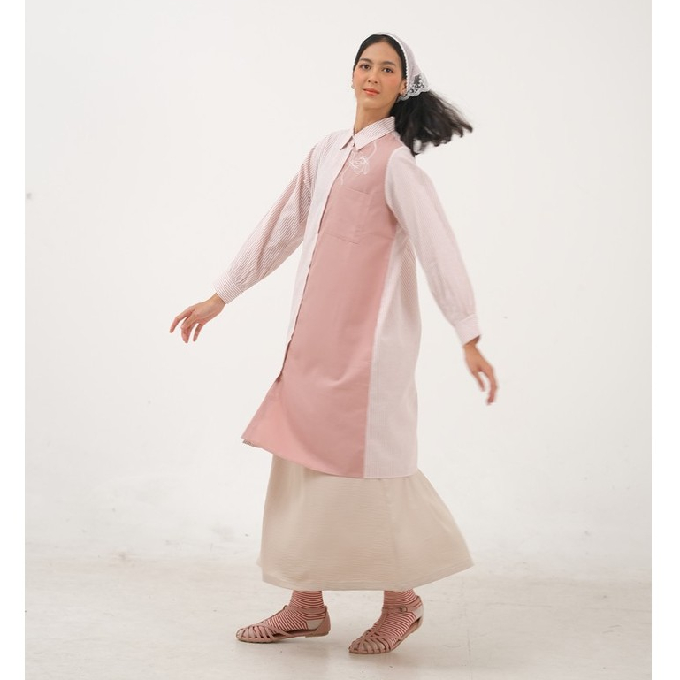 Jual Hanna Kemeja Tunik Panjang Saku Tempel Aury C101024 | Shopee Indonesia