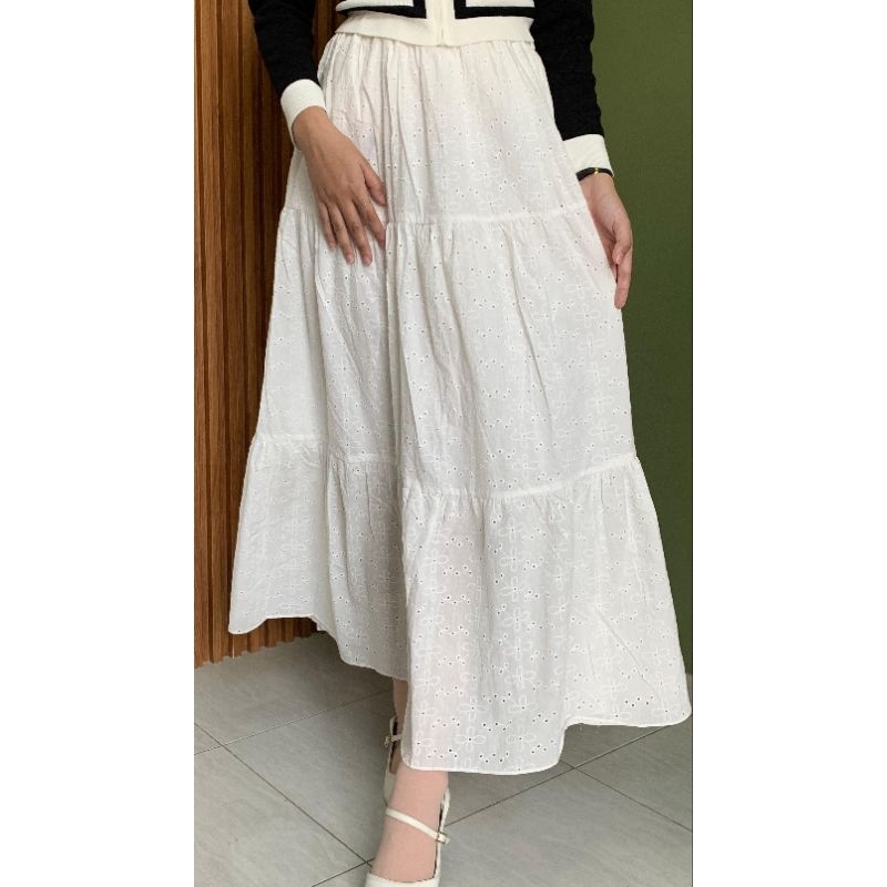 Jual meyfashion/ rok Shani/ rok kekinian/ rok brokat/ rok putih ...