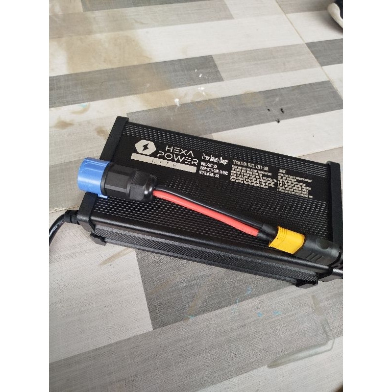 Jual Fast Charging Polytron Fox R M23 Hexa 20A Adjustable | Shopee ...