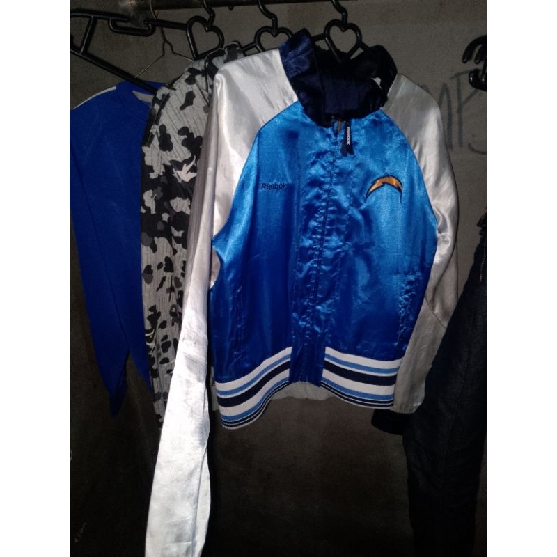 Jual varsity bahan satin | Shopee Indonesia