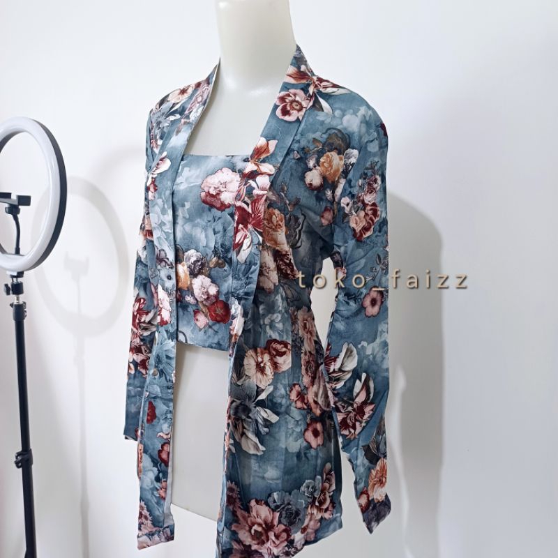 Jual Kebaya Kutubaru Kembangan/ Kebaya bunga bunga / Kebaya kembang ...