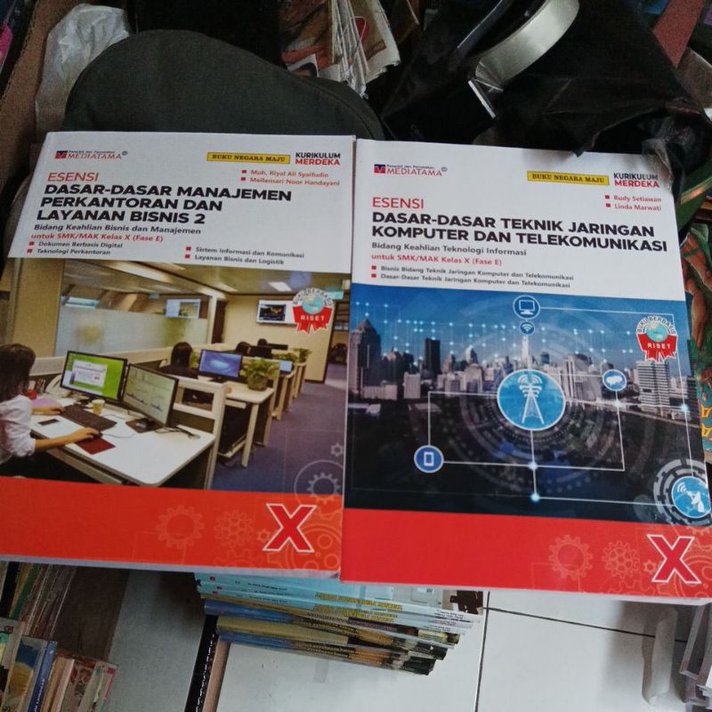 Jual buku esensi Mediatama dasar manajemen perkantoran dan layanan bisnis 1 dan 2 kelas 10 ...