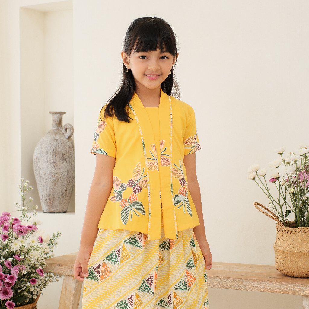 Jual Kebaya Anak - Motif Batik Bahan Katun by Khalisa Batik - Aruni ...
