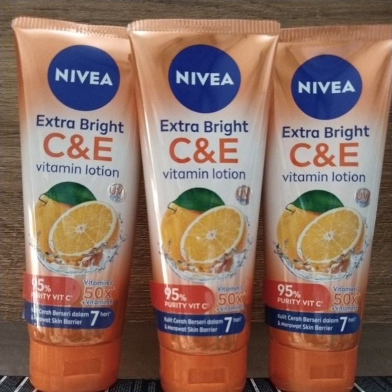 Jual NIVEA extra bright C & E vitamin lotion 180 ml | Shopee Indonesia