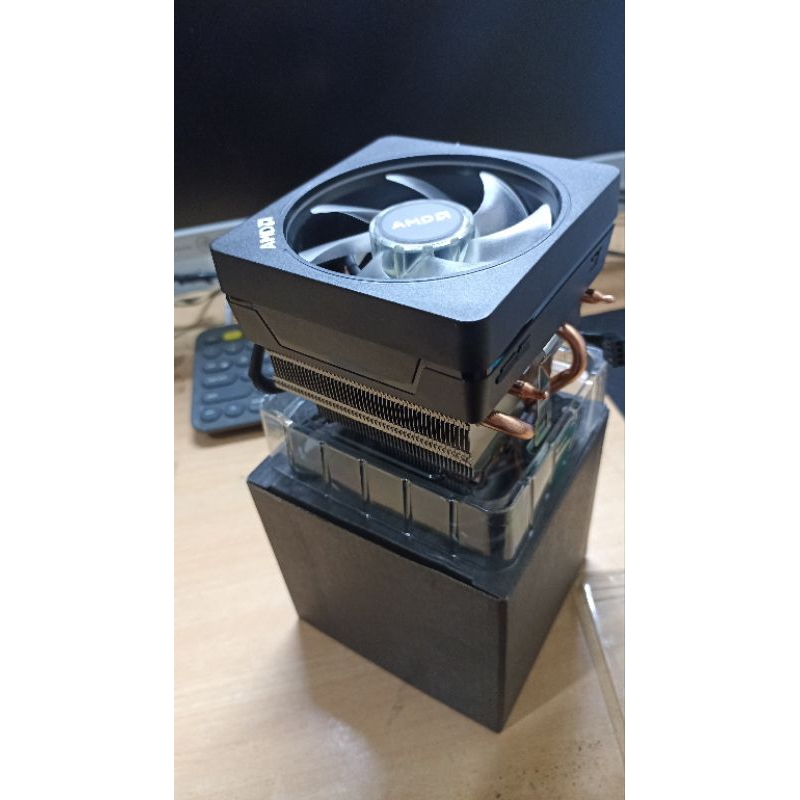 Jual AMD Wraith Prism RGB LED CPU Heatsink Cooler | Shopee Indonesia