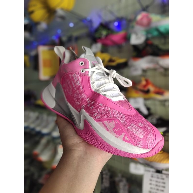 Jual Sepatu Basket Guard GD5 Think Pink / Sepatu Basket Original ...