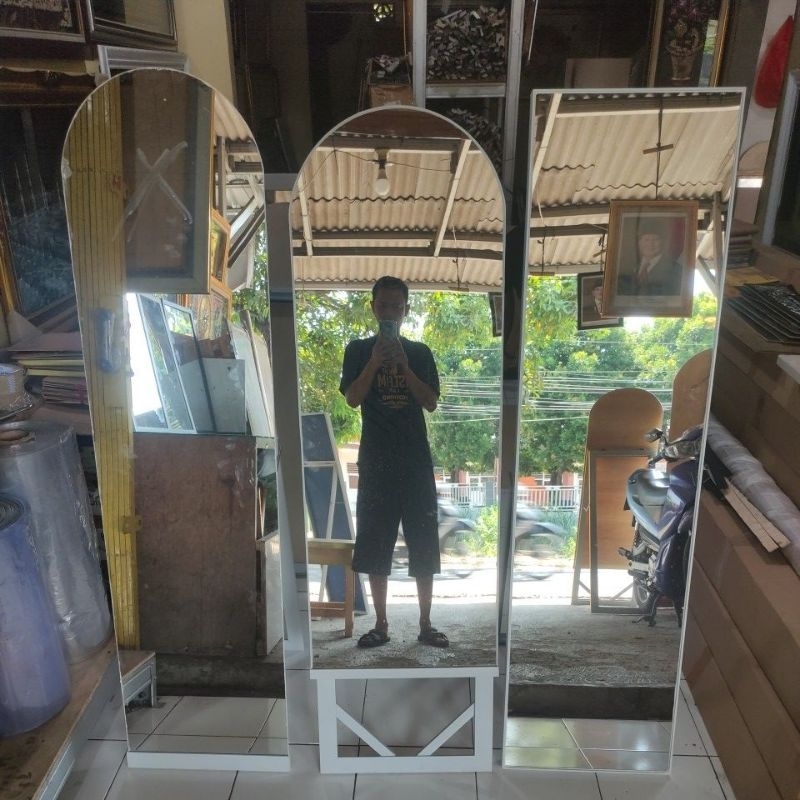 Jual Cermin standing cermin full body Aestetic cermin Oval standing ...