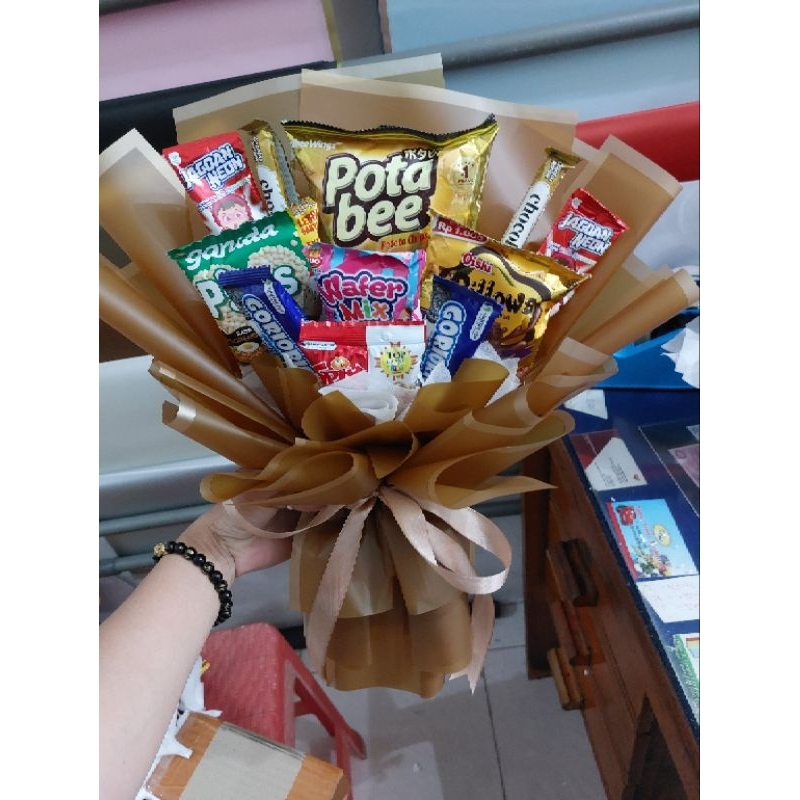 Jual BUKET JAJAN MIX / BUKET WISUDA JAJAN / BUKET JAJAN | Shopee Indonesia