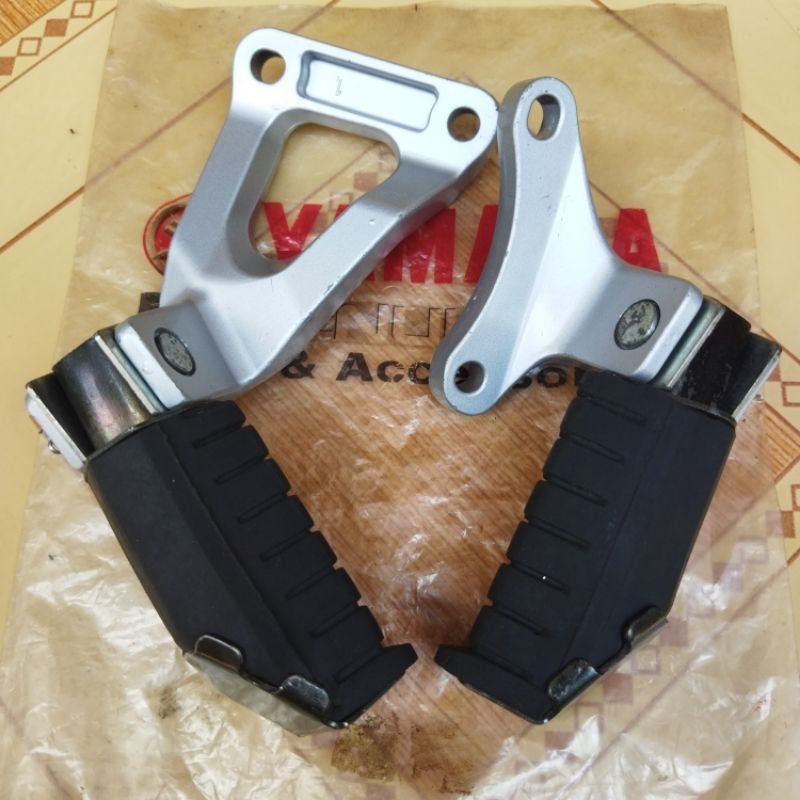 Jual Footstep belakang mio sporty foot step mio smile original | Shopee ...