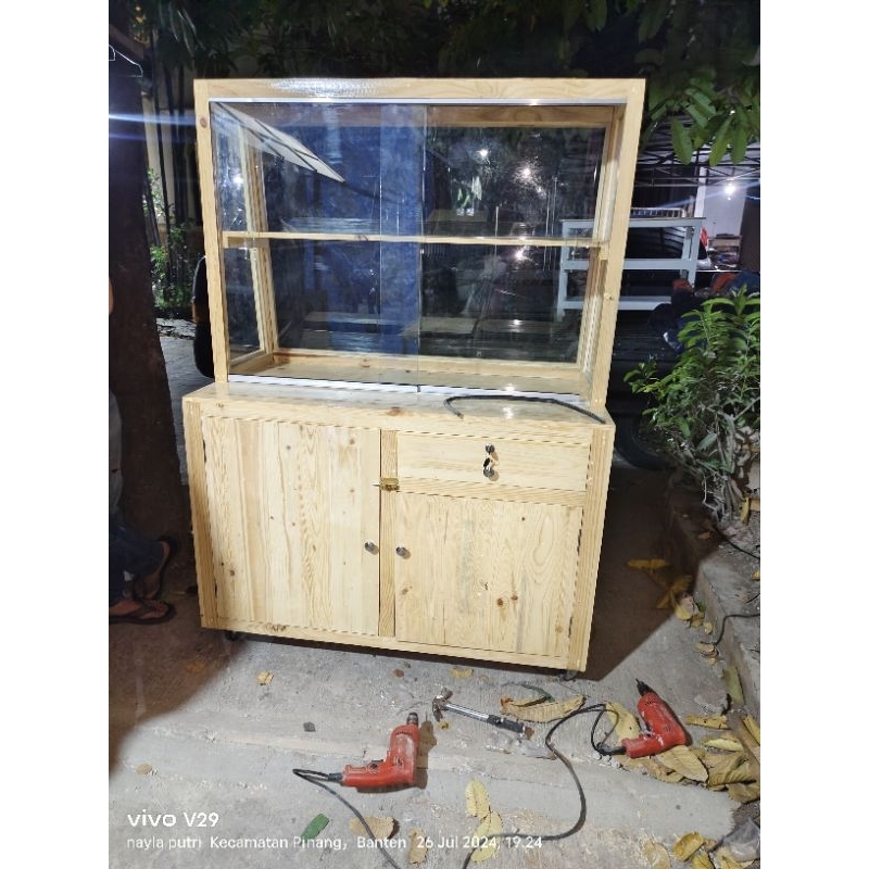 Jual custom etalase kayu jati belanda | Shopee Indonesia