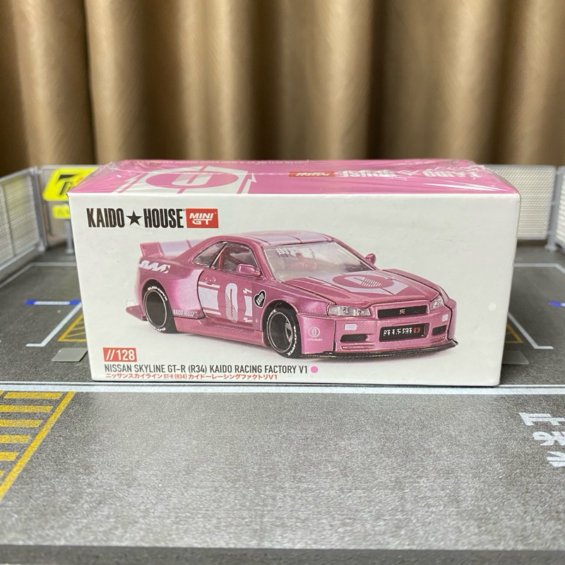 Jual Mini GT Kaido House Nissan skyline GTR 34 Racing Factory V1 Pink ...