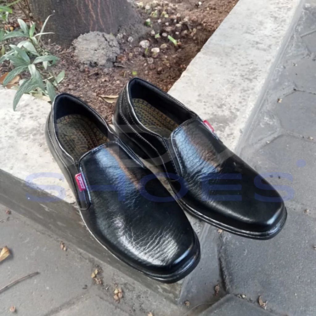 Jual odx.shoes Sepatu Pantofel Pria Slip On Warna Hitam Bahan Kulit ...