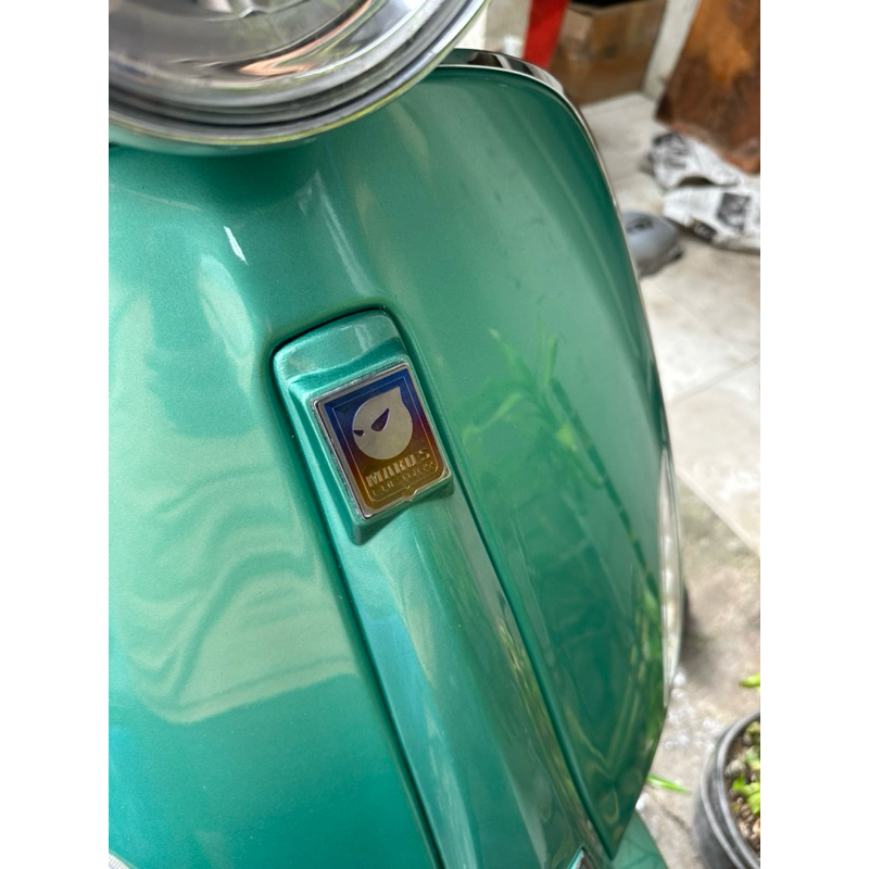 Jual Emblem dasi vespa matic marus factory titanium | Shopee Indonesia