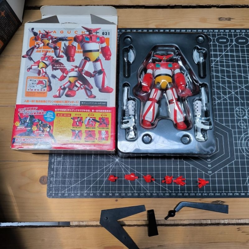 Jual revoltech getter 1 ova 031 dan valkyrie original bib | Shopee Indonesia