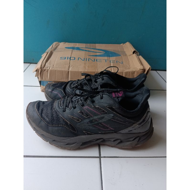 Jual Sepatu trail running 910 yuza evo | Shopee Indonesia