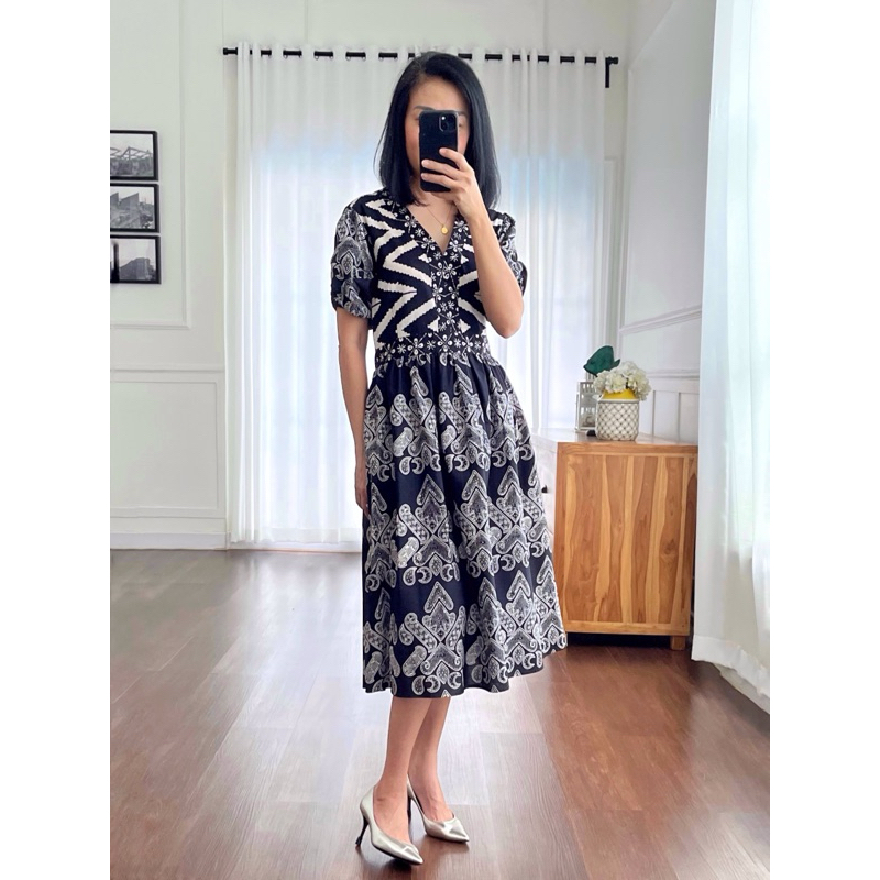 Jual Batik Queen | Aimee Dress | Shopee Indonesia