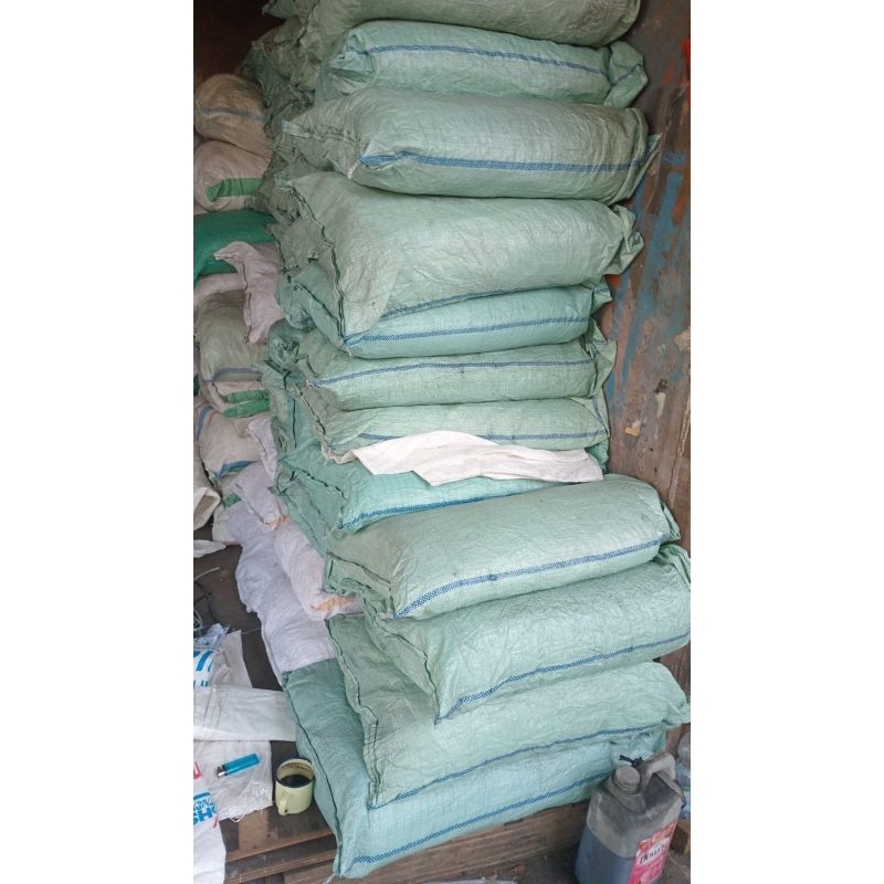 Jual karung plastik buat puing, pasir, tanah, sampah dll | Shopee Indonesia