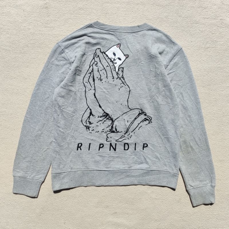 Jual Ripndip Pocket Cat Middle Finger Crewneck | Shopee Indonesia