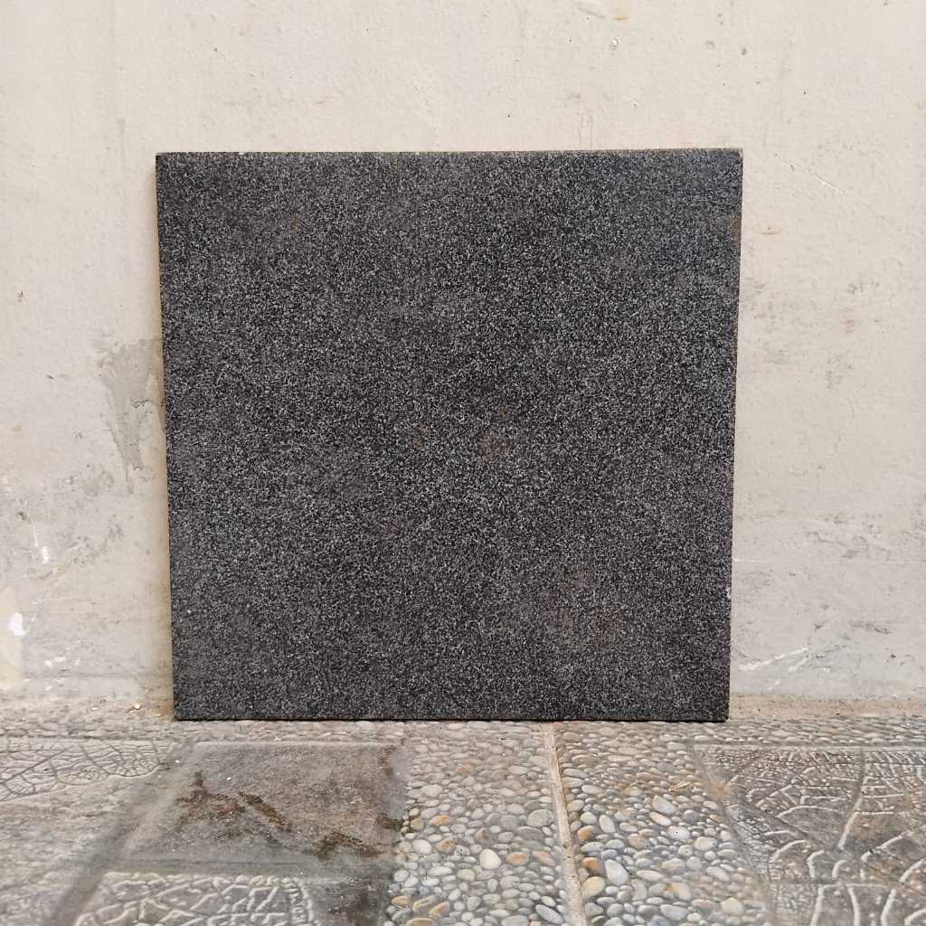 Jual Keramik Asia Tile Roxy Grey Uk. 20x20 | Shopee Indonesia