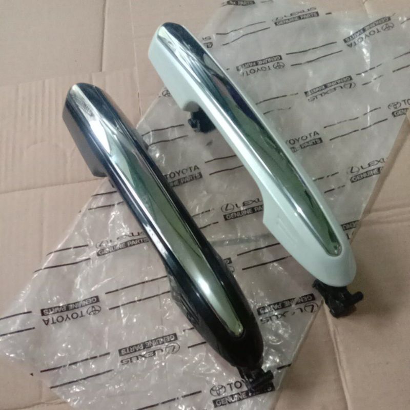 Jual Hendle hendle pintu bagian luar mobil Toyota Innova Zenix bagian ...