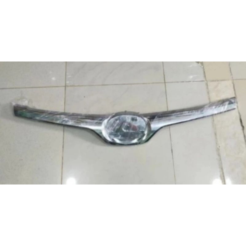 Jual Houd moulding List Grill Agya chrome original | Shopee Indonesia