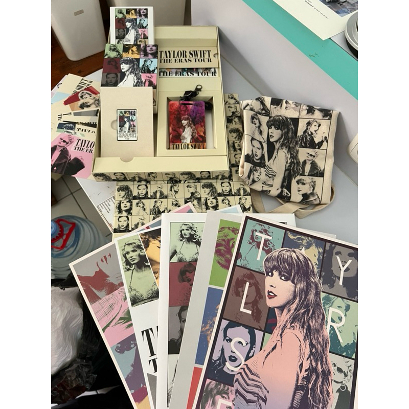 Jual Merchandise Taylor Swift VIP Concert LENGKAP | Shopee Indonesia