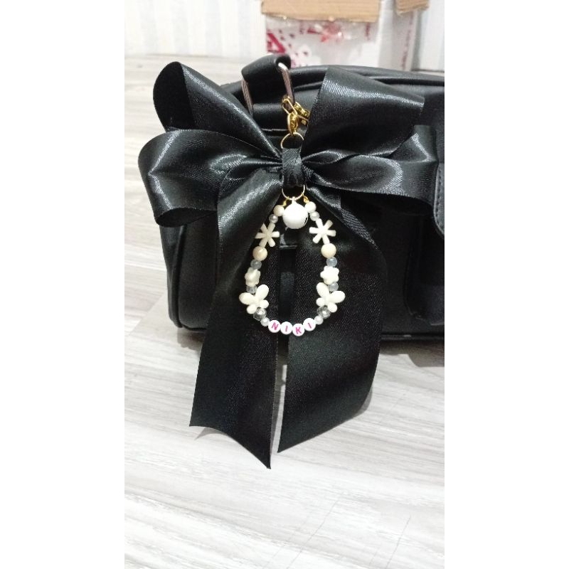Jual promo Gantungan kunci pita custom nama/Keychain manik manik beads ...