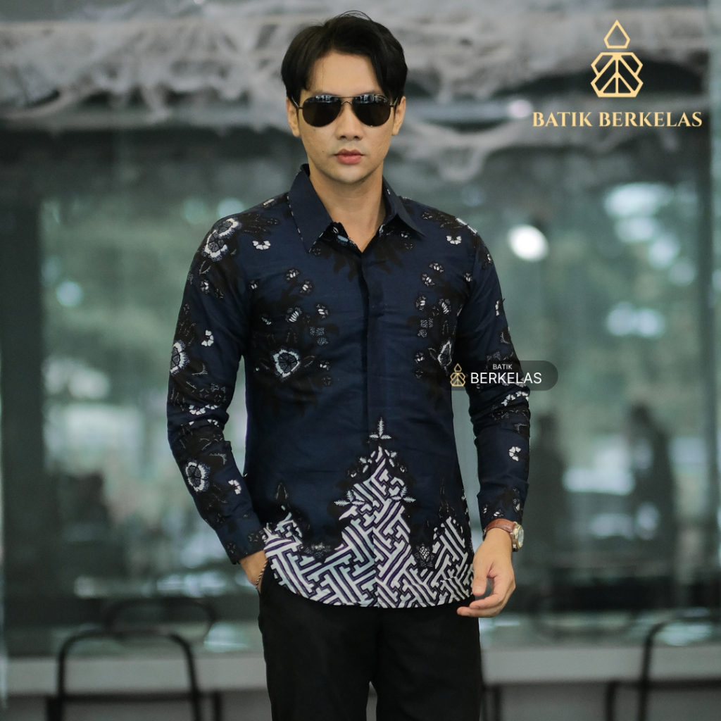 Jual BATIK BERKELAS Prabu Navy Kemeja Batik Pria Slimfit Lapis Furing Katun Elegan Lengan ...