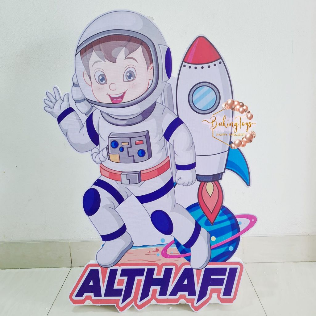 Jual Astronot Roket Custom - Standing Lantai Nama dan Karakter Ulang ...