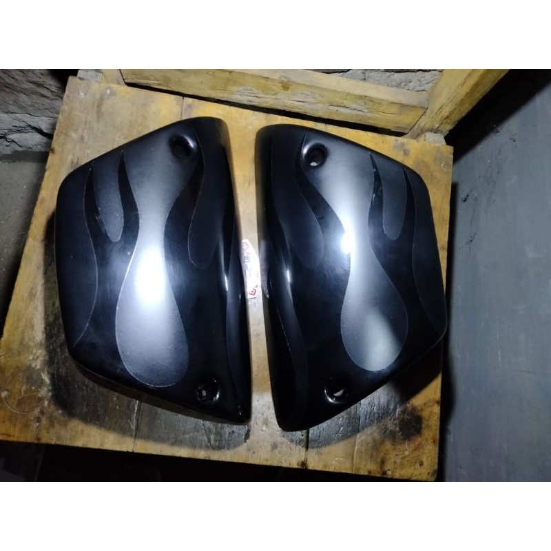 Jual side cover custom benelli pe 250 karbu inject lidah api airbrush ...