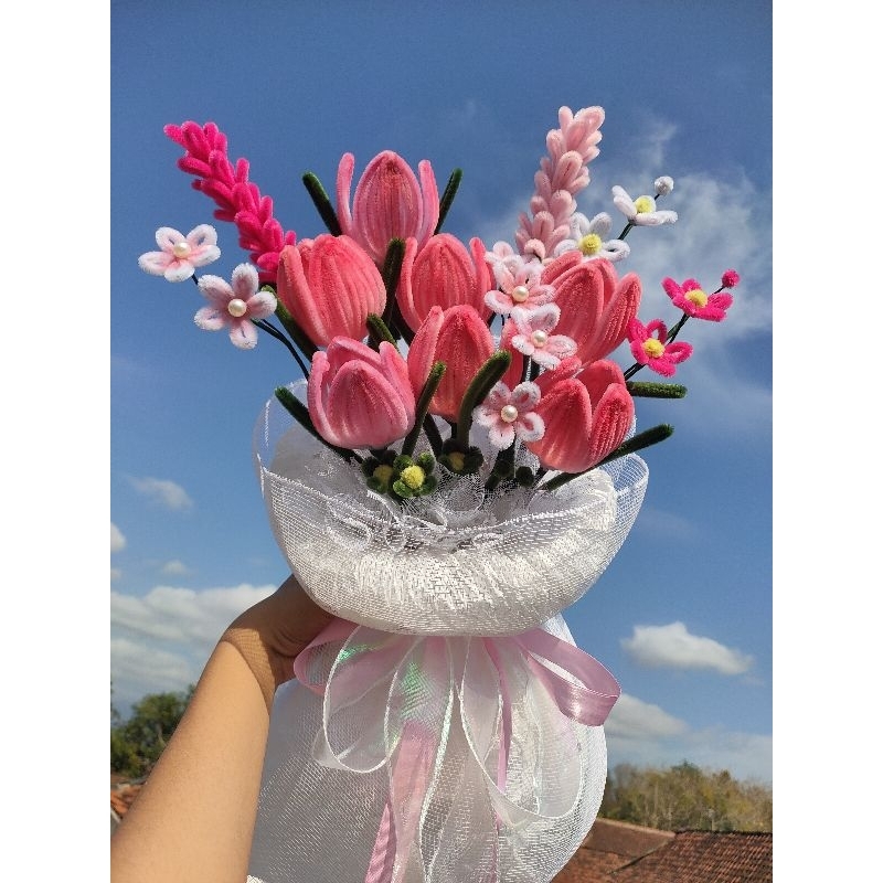 Jual BUKET BUNGA KAWAT BULU TULIP AESTHETIC | Shopee Indonesia