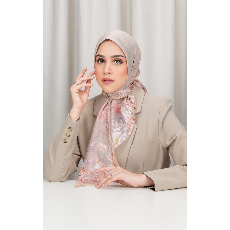 Jual Buttonscarves - Hermosa Voile Square - Succulent / Hijab Motif ...