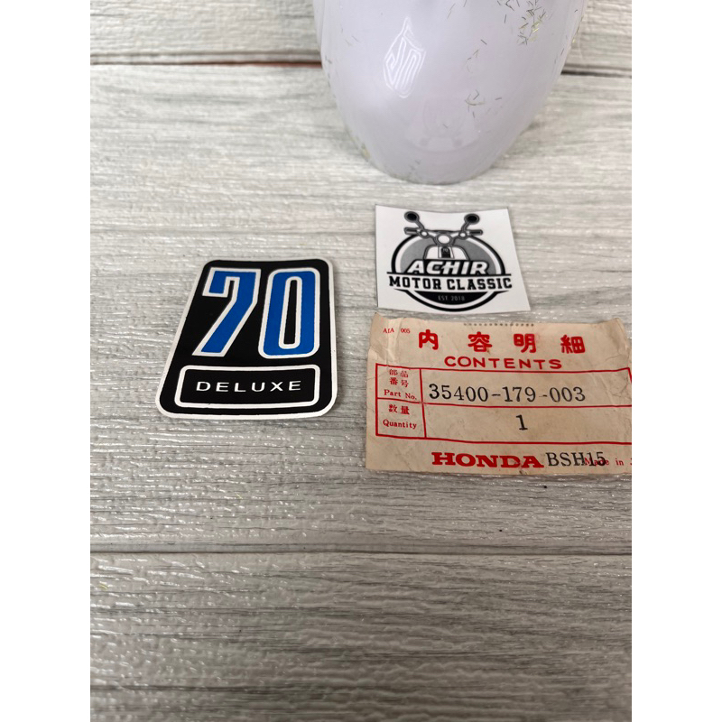 Jual sticker striping emblem dasi dada honda c70 detail original ...