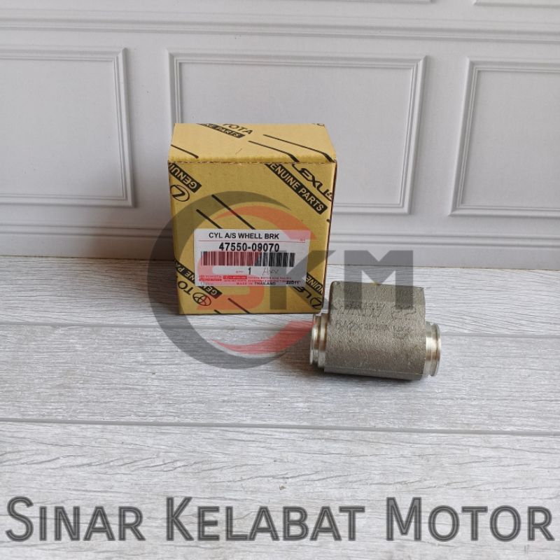 Jual WHEEL CYLINDER BRAKE TOYOTA HILUX FORTUNER 47550-09070 ASLI ...