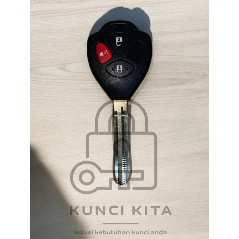 Jual Casing kunci remote 3 tombol mobil Toyota Fortuner Innova Hilux ...