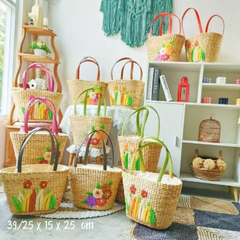 Jual Tas EVELYN anyaman Enceng Gondok Sulam Handle Vinyl Jogja eceng ...